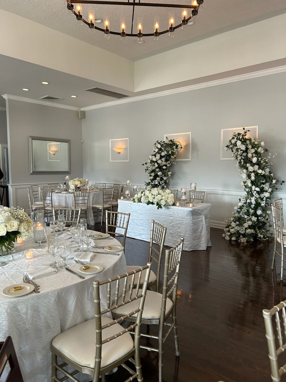 An Intimate Wedding Celebration | The Pleasantville Manor